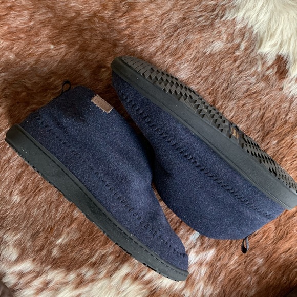Pendleton | Shoes | Pendleton Mens Wool Felt Slippers | Poshmark